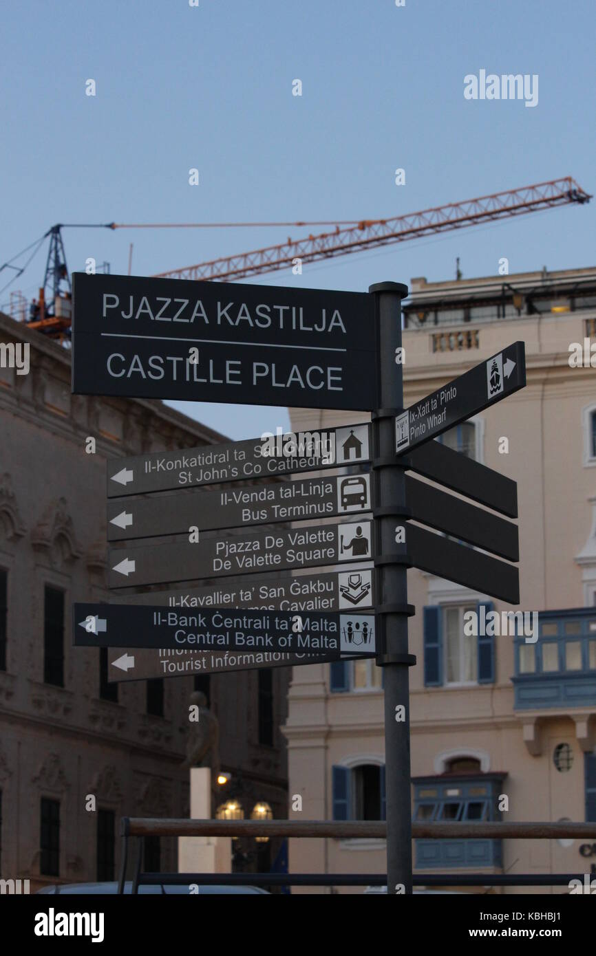 Bank of valletta hi-res stock photography and images - Alamy