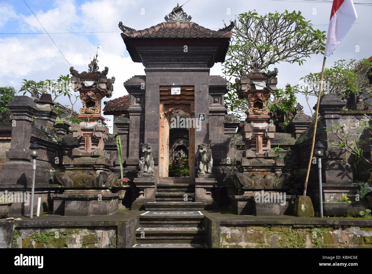 Ubud bali indonesia wooden sculpture hi-res stock photography and ...