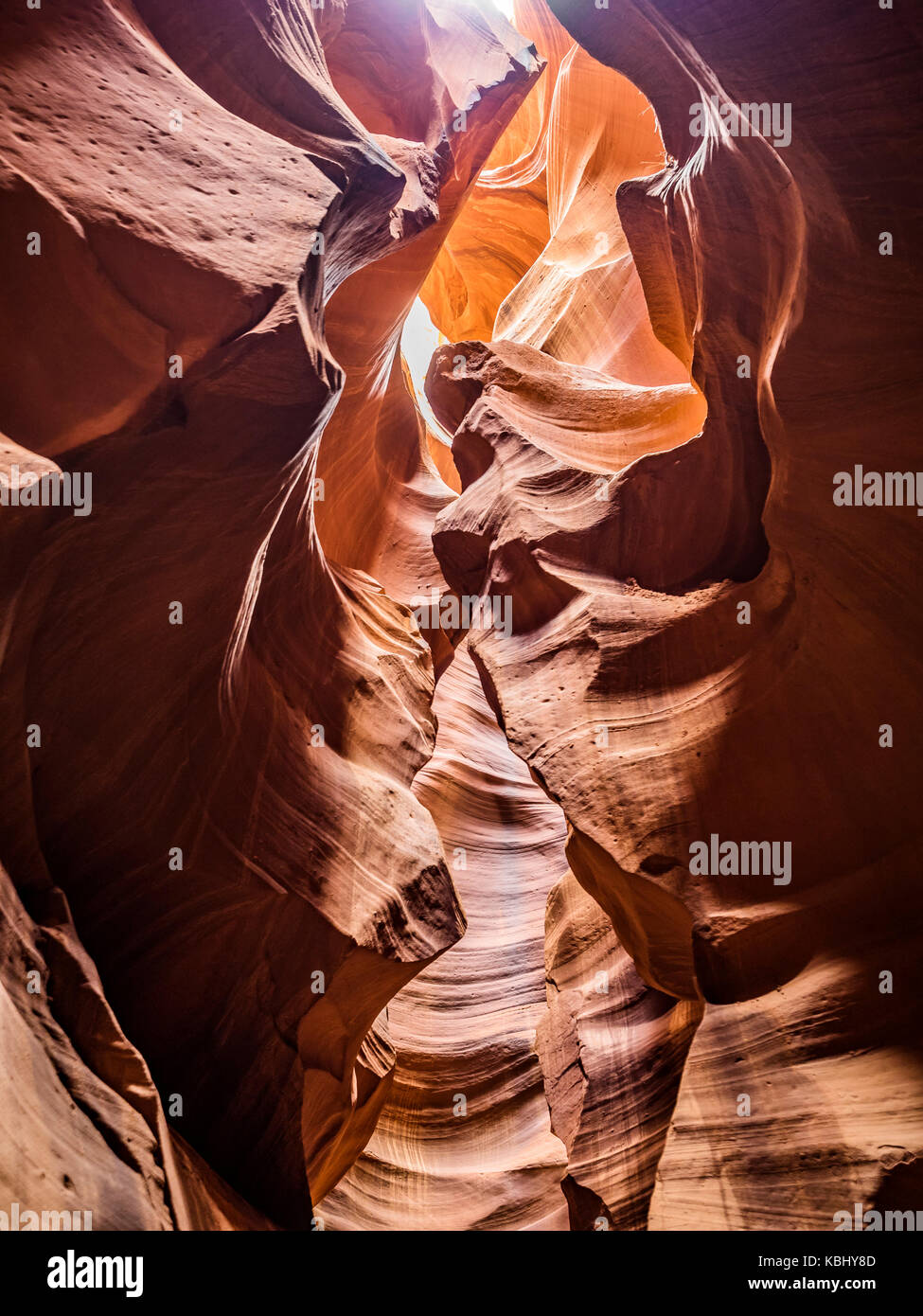 Upper Antelope Canyon, Glen Canyon, Page, Arizona, AZ, USA - The Crack ...