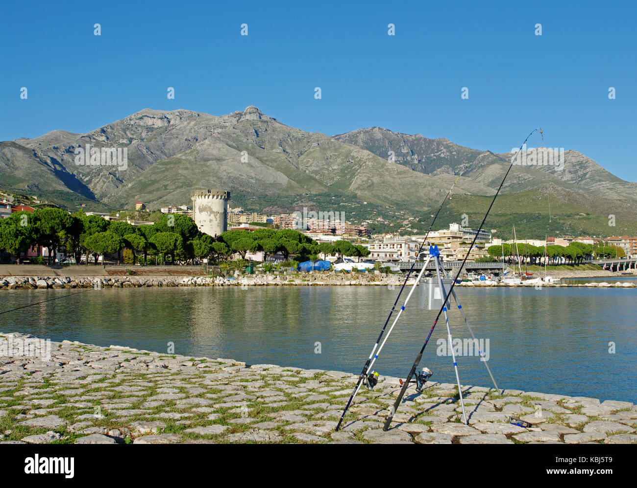 Appenine mountaints hi-res stock photography and images - Alamy