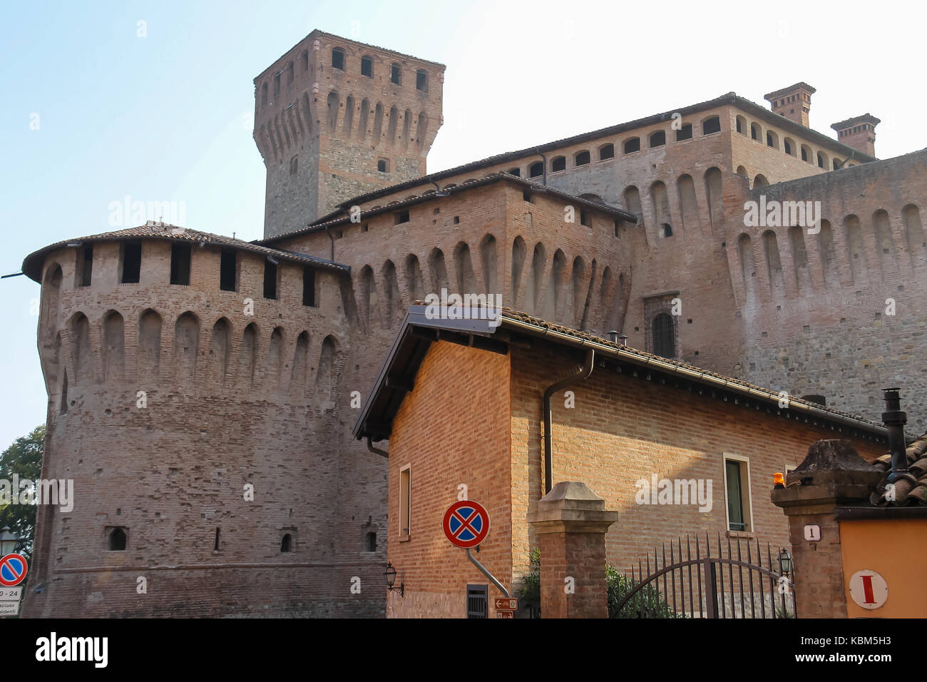 Impressive ancient fortress in Vignola, Italy Stock Photo - Alamy