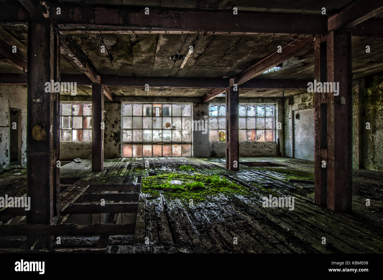 Wood on the floor hi-res stock photography and images - Alamy