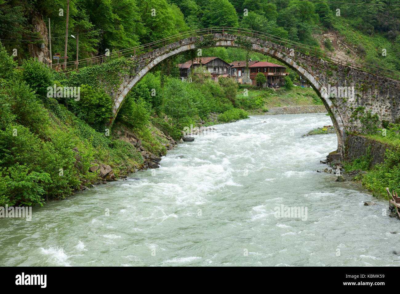 Senyuva Bridge is one of more than twenty well-preserved Ottoman-era ...
