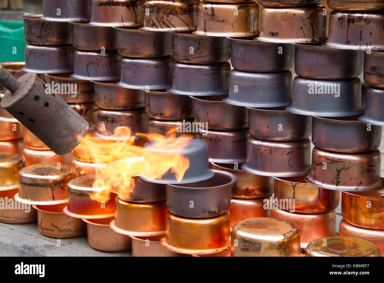 Tempering tools hi-res stock photography and images - Alamy