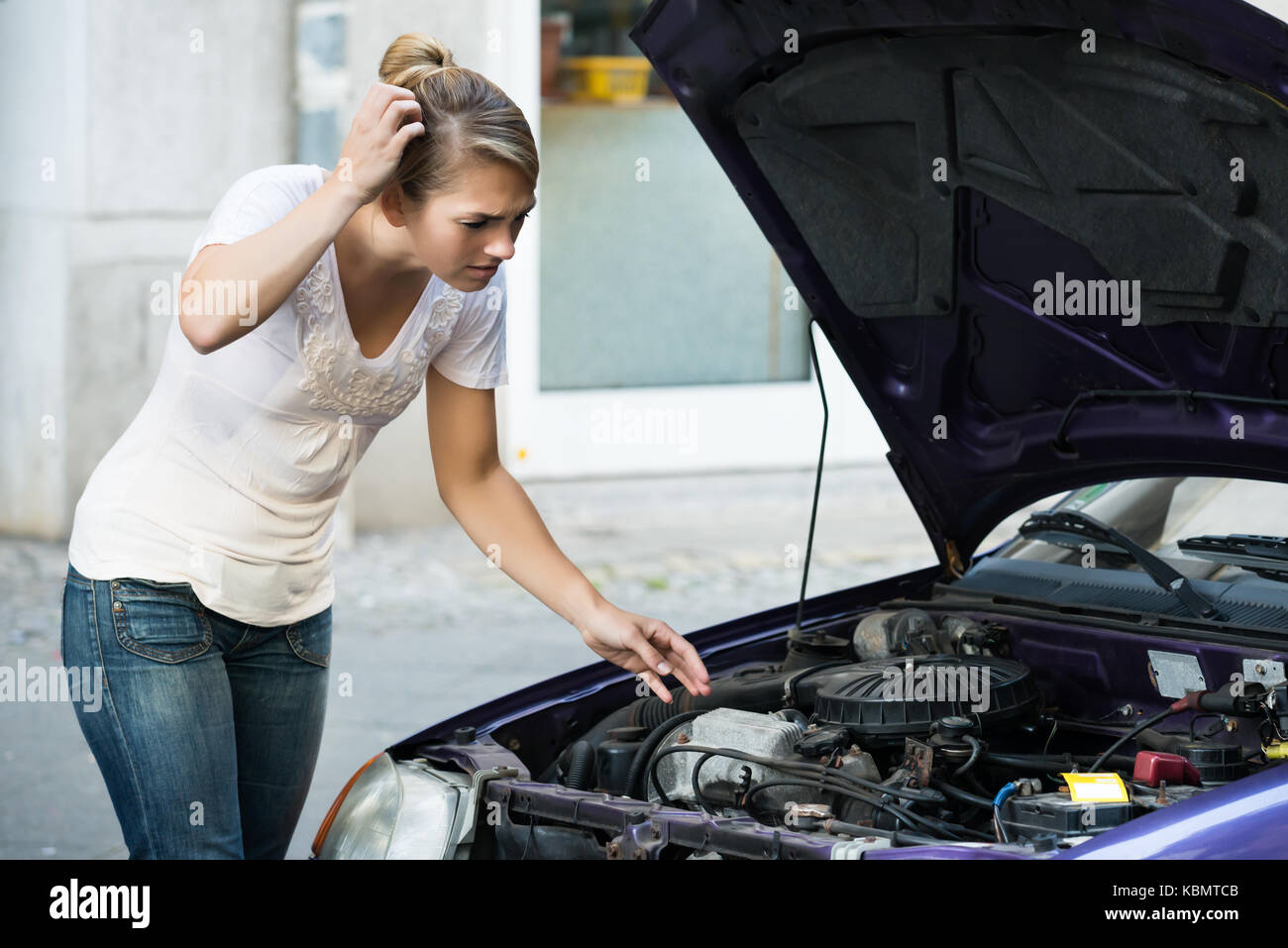 Car bonnet confused hi-res stock photography and images - Alamy