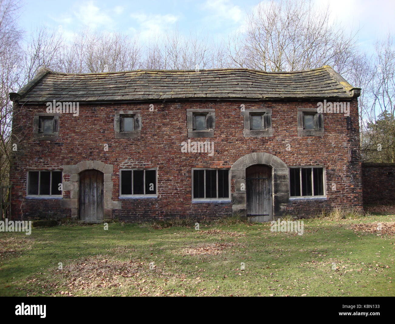 Rustic Farm Building, Dunham Massey, Cheshire, England Stock Photo - Alamy