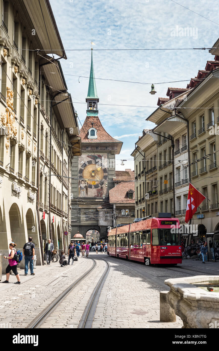 Old town bern shopping hi-res stock photography and images - Alamy