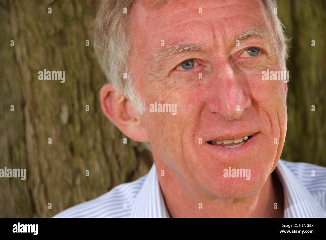 British runner david hemery hi-res stock photography and images - Alamy