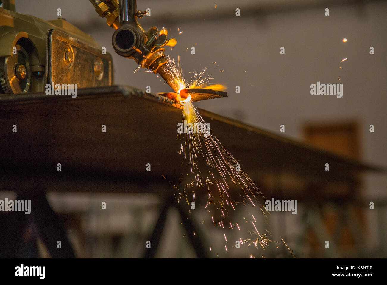 Spark machining hi-res stock photography and images - Alamy