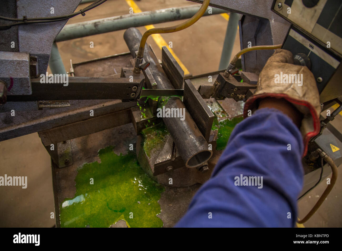 industrial cut tube machine Stock Photo - Alamy