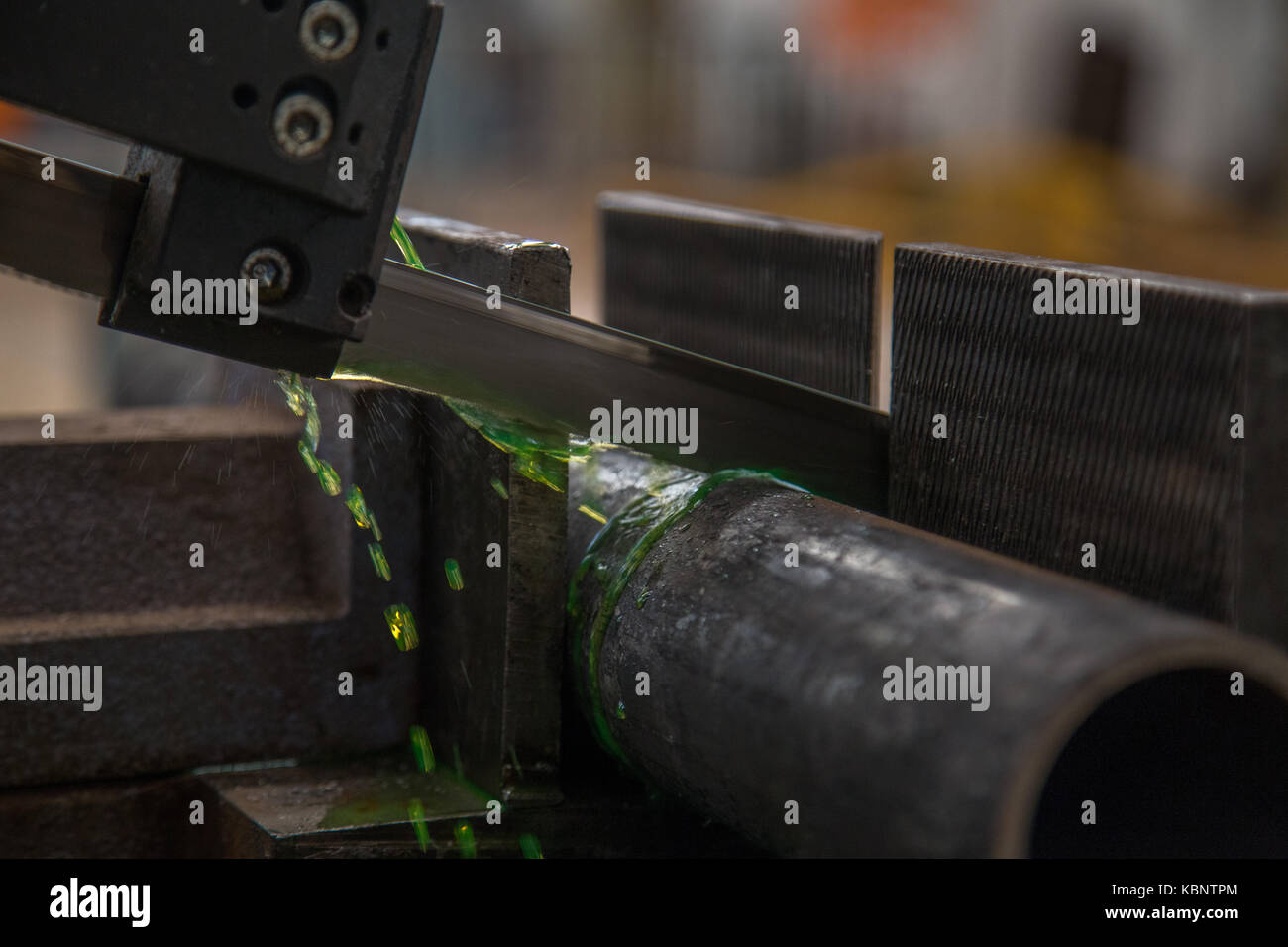 Industrial cut tube machine hi-res stock photography and images - Alamy