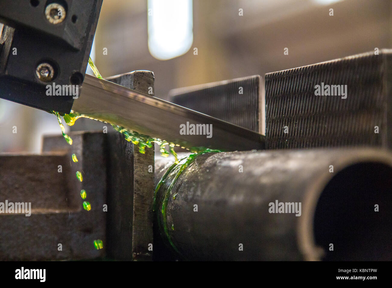 Industrial cut tube machine hi-res stock photography and images - Alamy