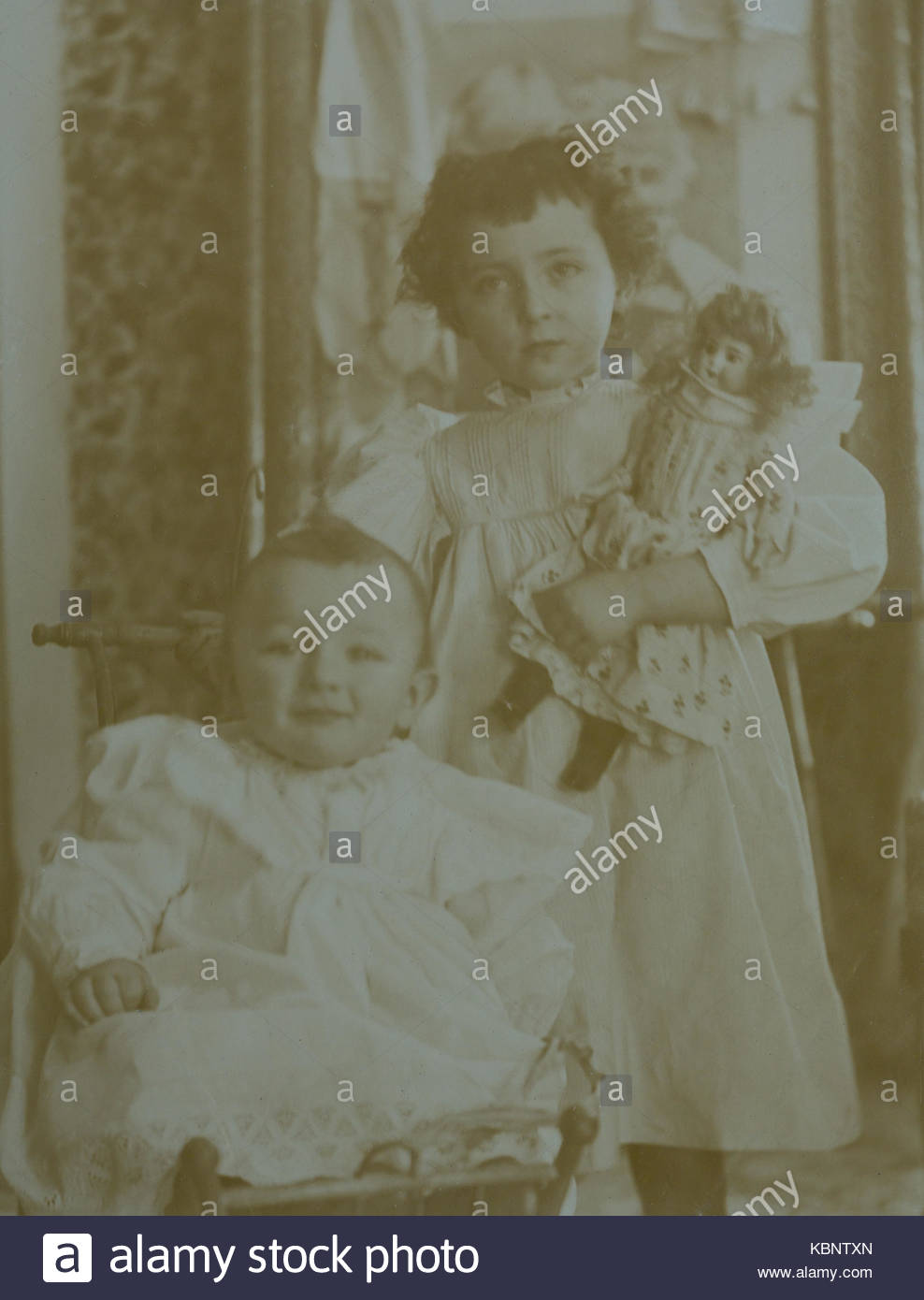 Victorian Children Portrait High Resolution Stock Photography and ...