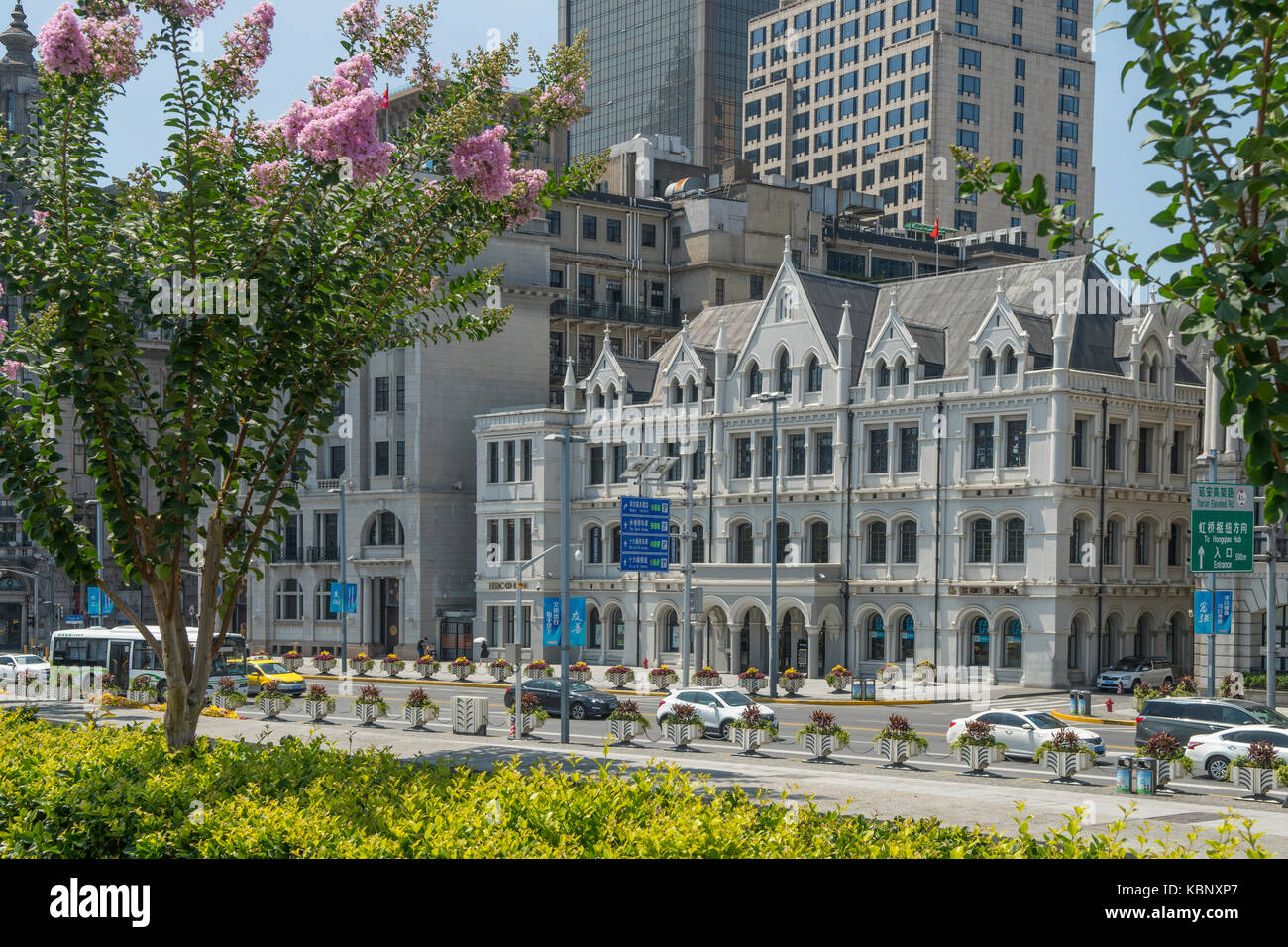 Historic buildings shanghai hi-res stock photography and images - Alamy