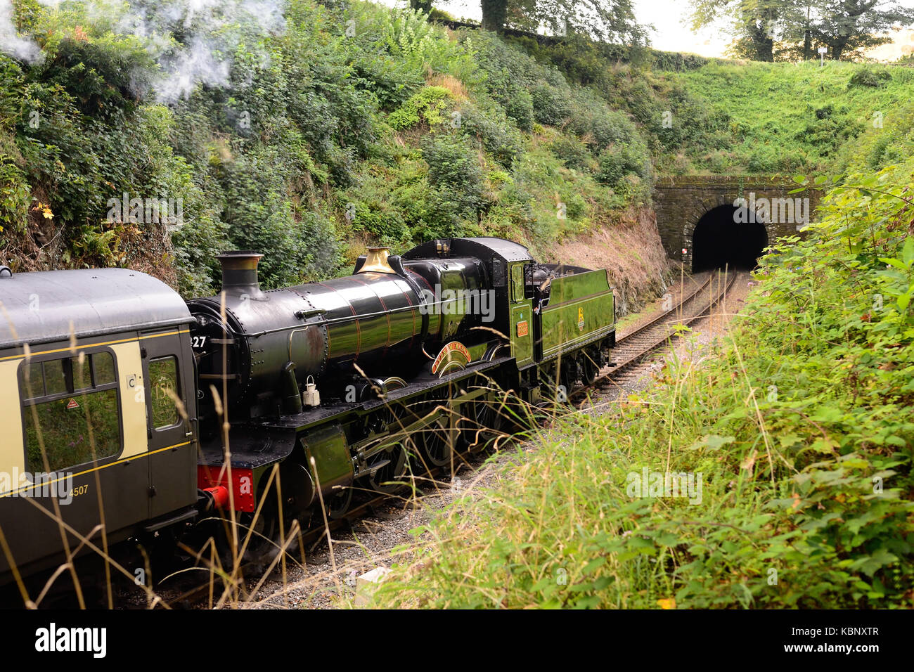 Greenway tunnel at greenway halt hi-res stock photography and images ...