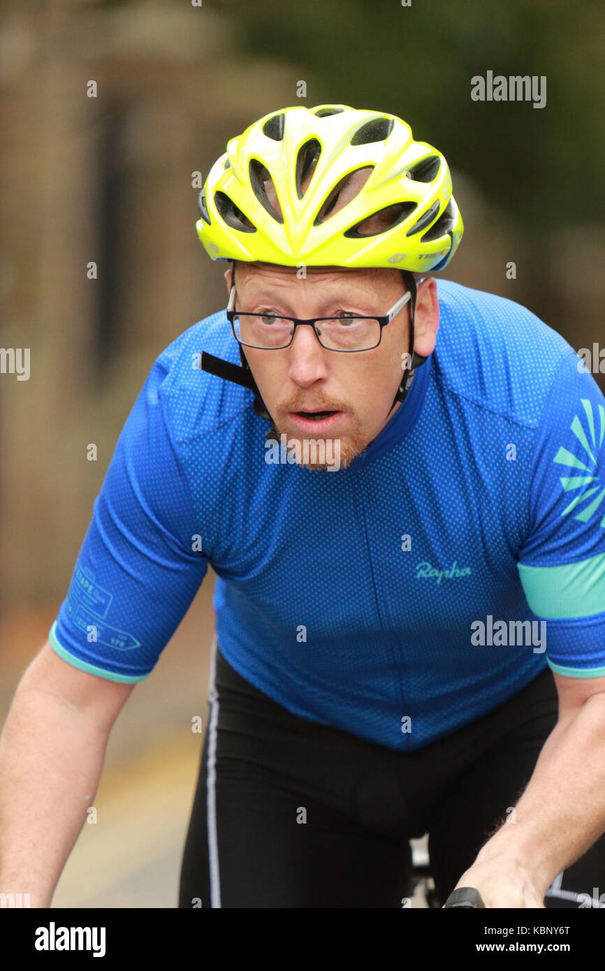 Cyclists Riding up Swains Lane in the Urban Hill Climb of 2017 Stock ...