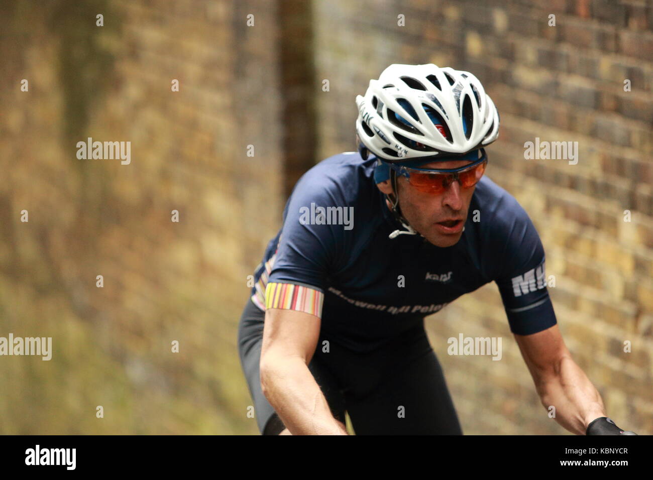 Rollapaluza urban hill climb hi-res stock photography and images - Alamy