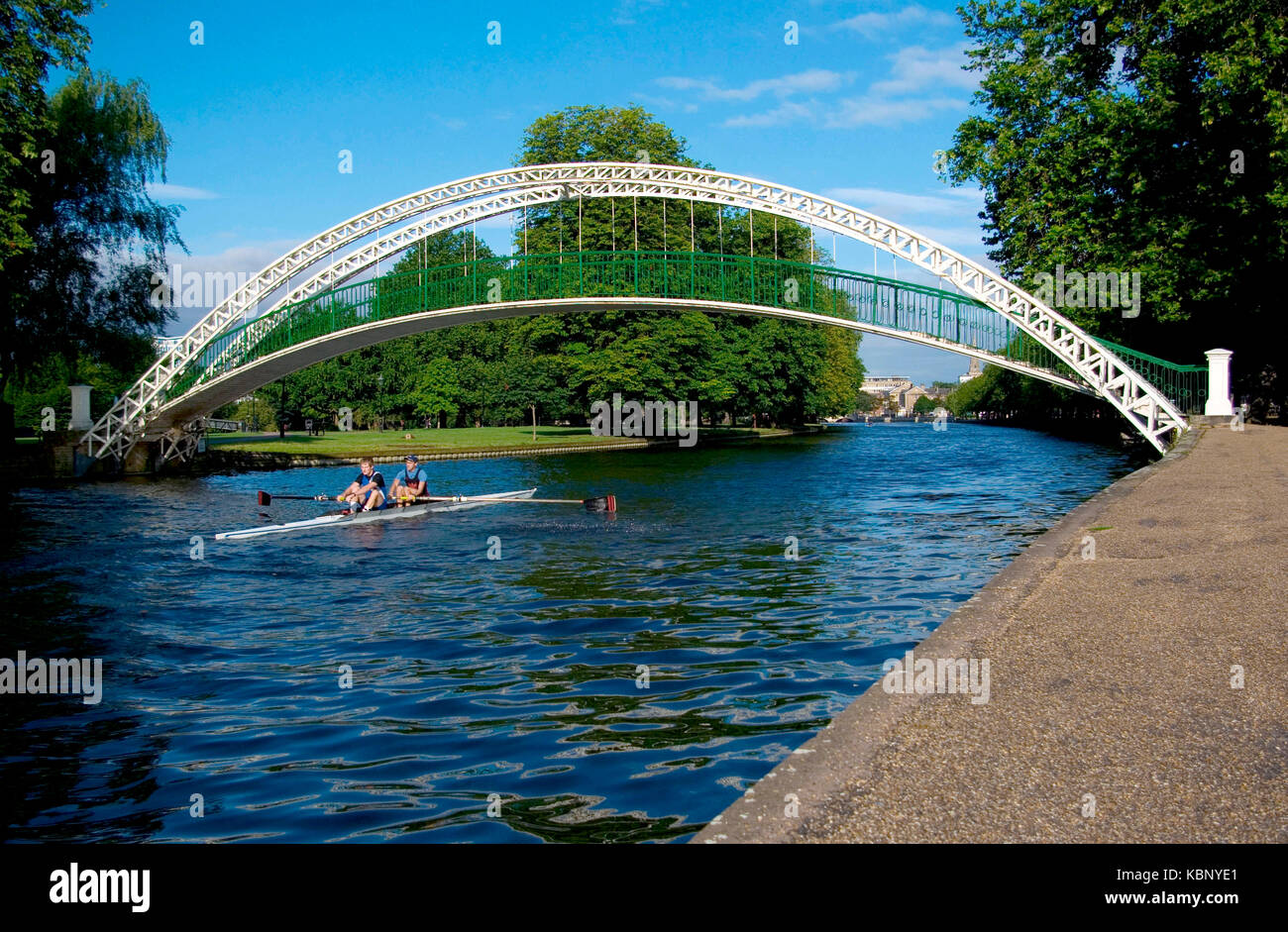 Bedford embankment hi-res stock photography and images - Alamy