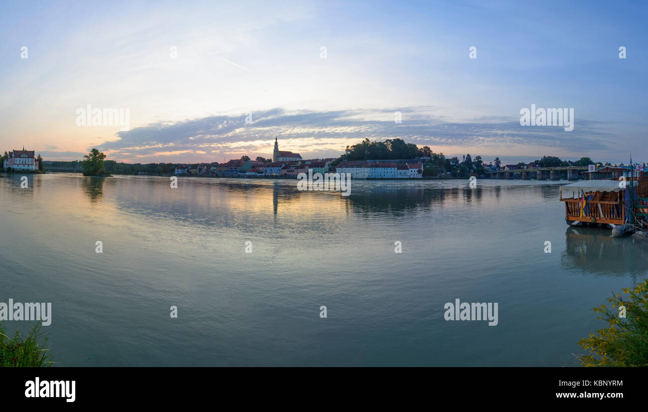 river Inn, town Schärding, castle Schloss Neuhaus am Inn, Schärding ...