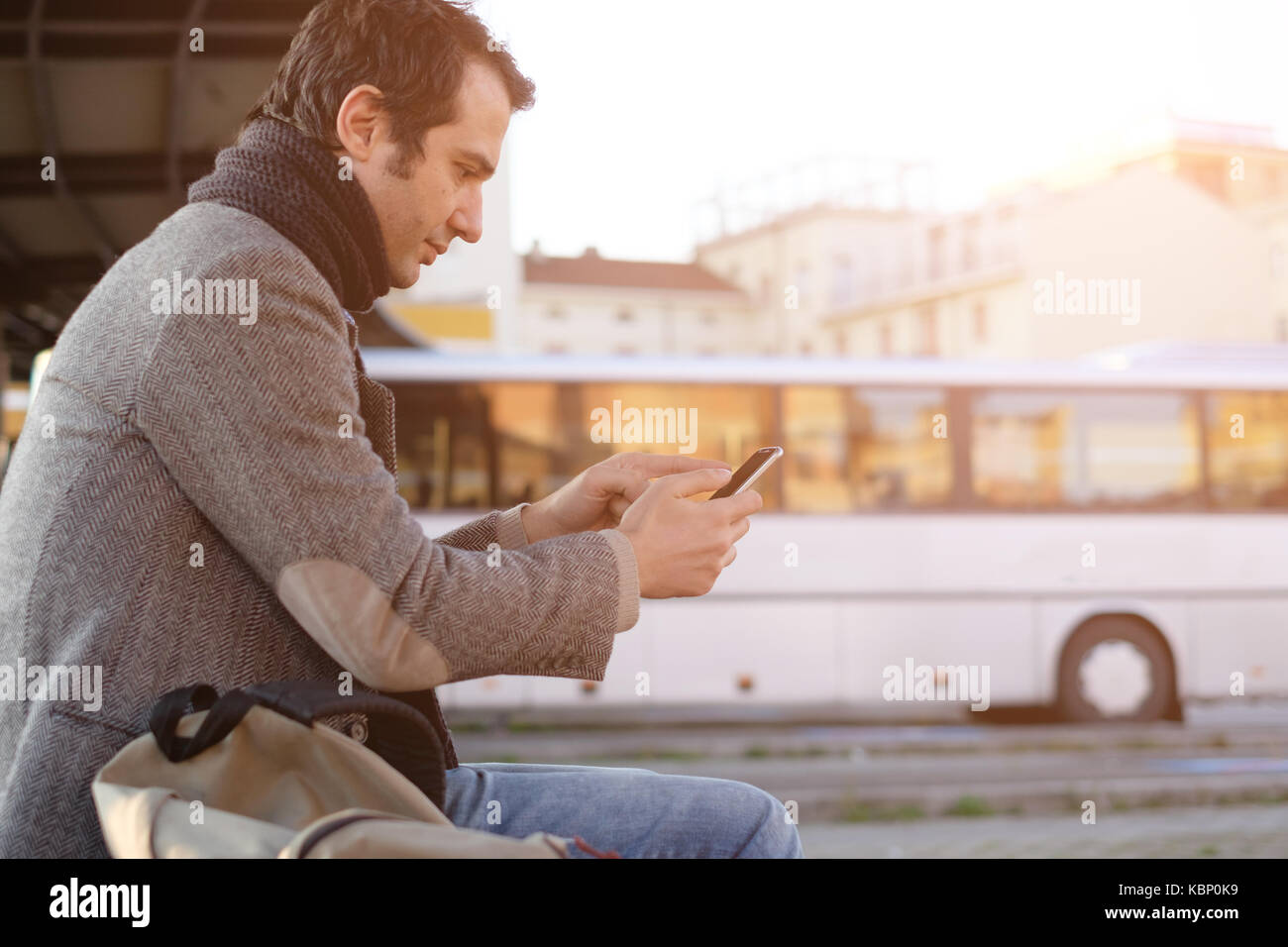 Wait bus hi-res stock photography and images - Alamy