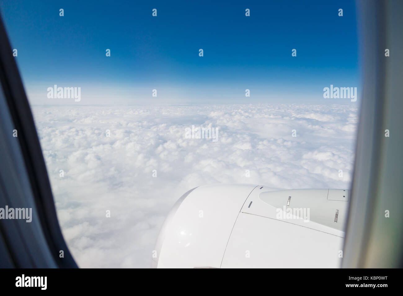 Airplane window view of earth hi-res stock photography and images - Alamy