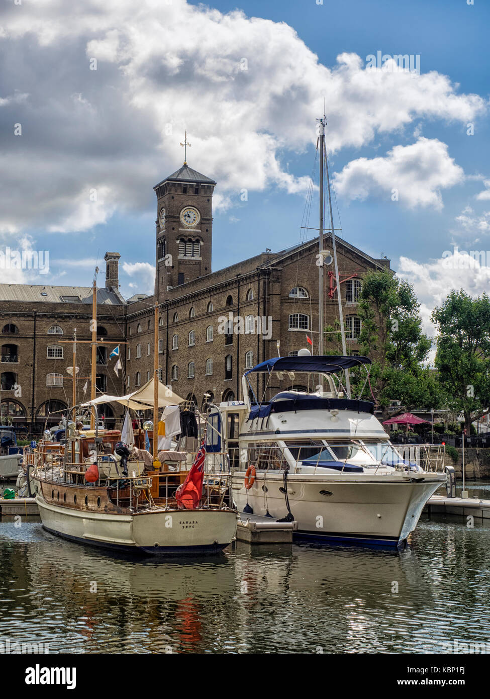 St catherines dock dock hi-res stock photography and images - Alamy