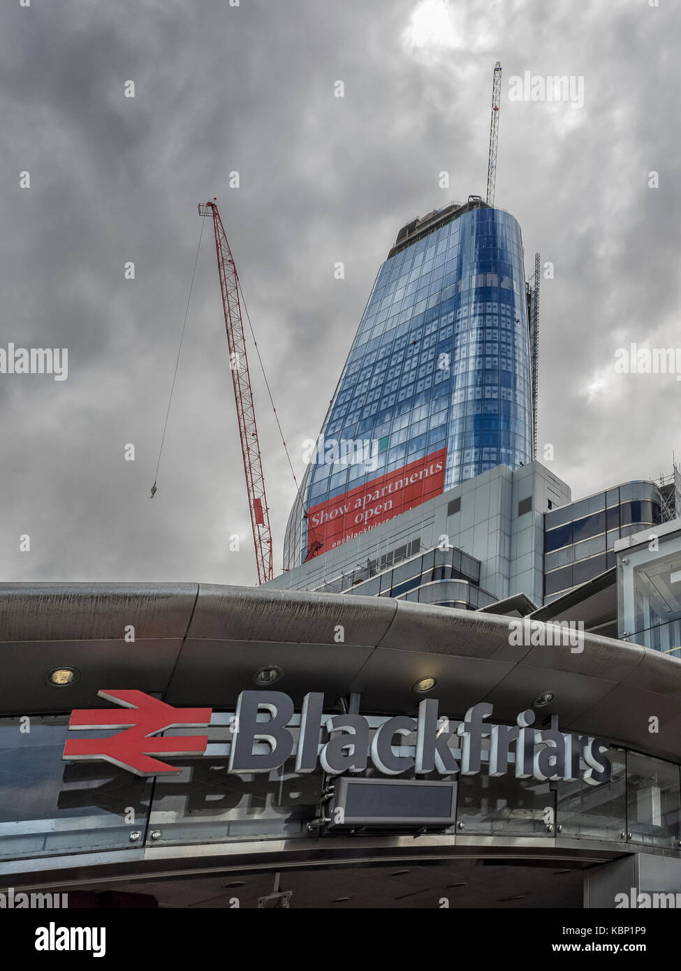 LONDON, UK - AUGUST 18, 2017: Sign above entrance to Blackfriars ...