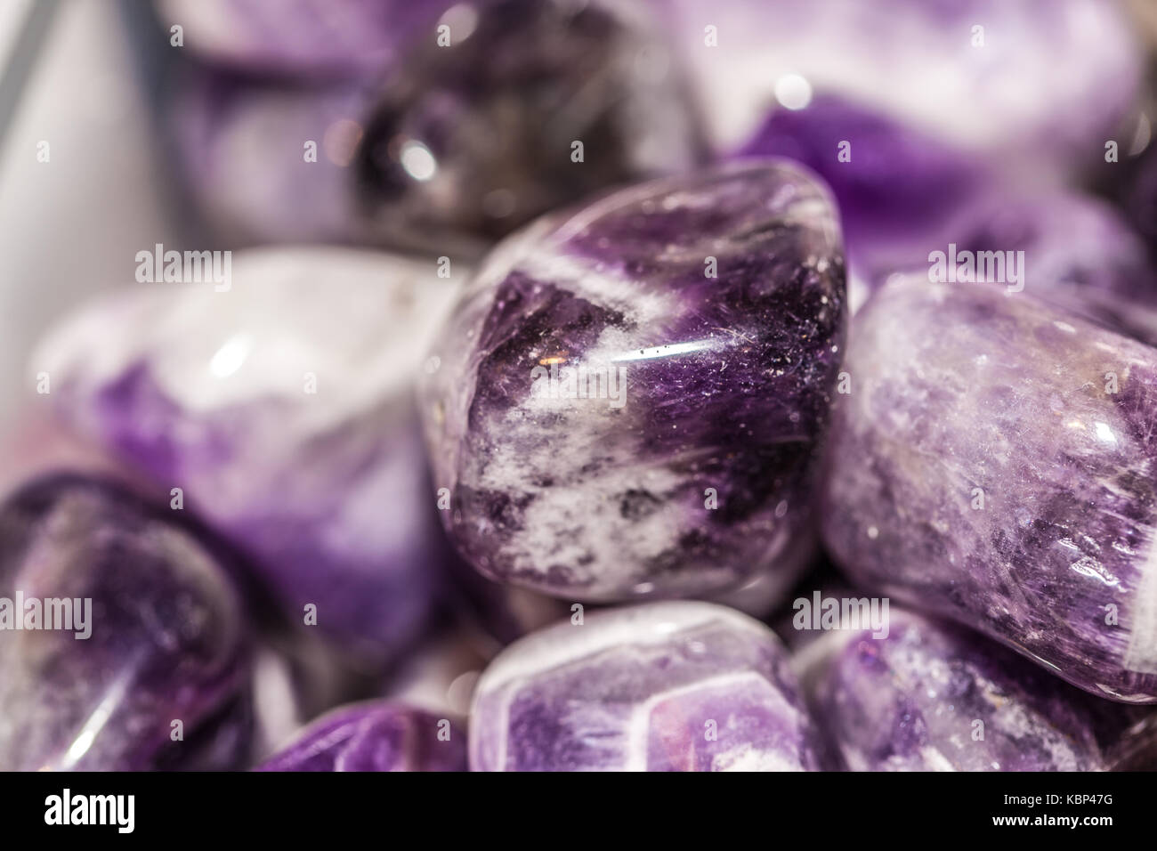 Amethyst crystal rocks Stock Photo - Alamy