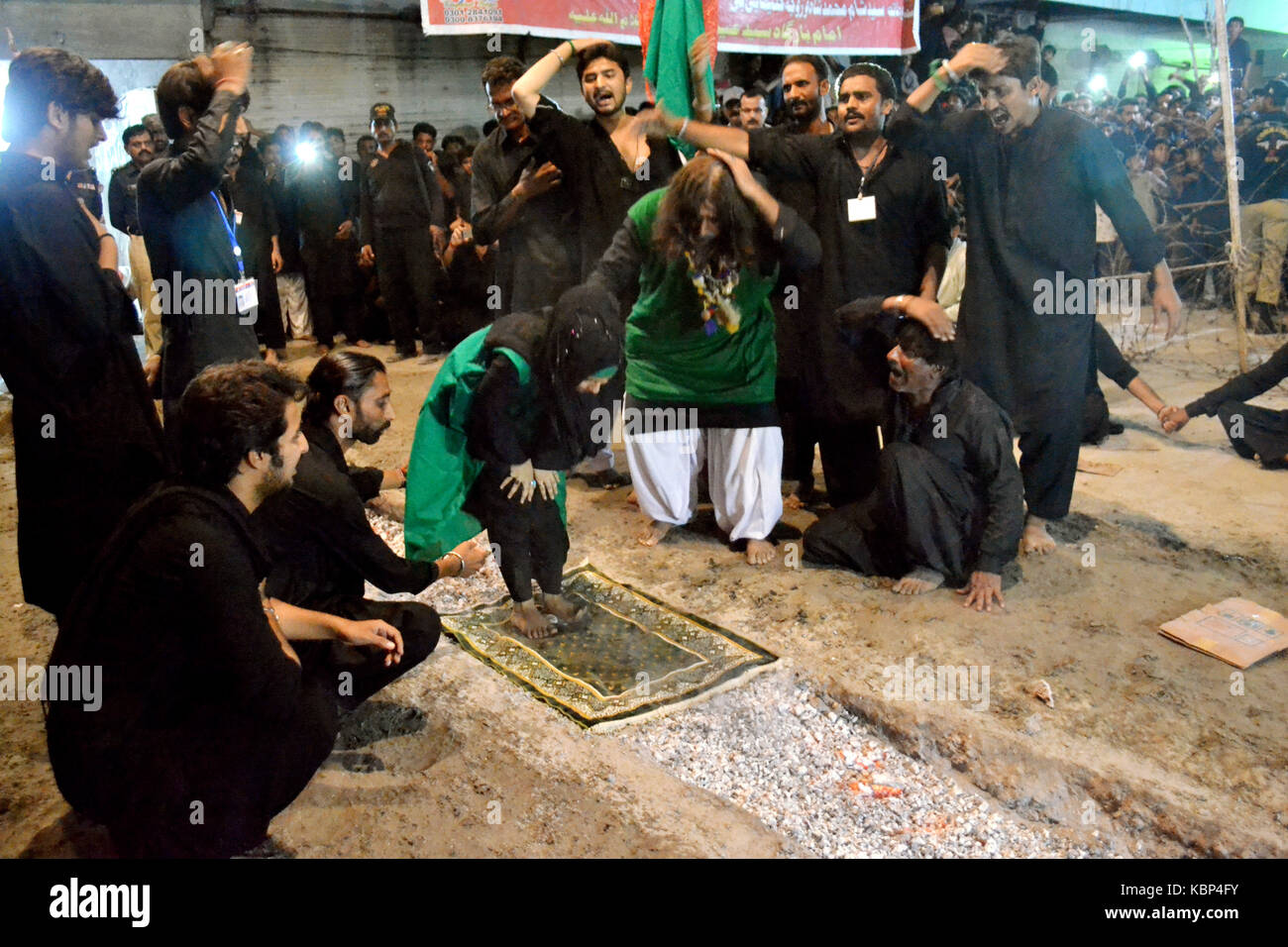 Hyderabad, Pakistan. 29th Sep, 2017. A 14 years old girl name Syeda ...