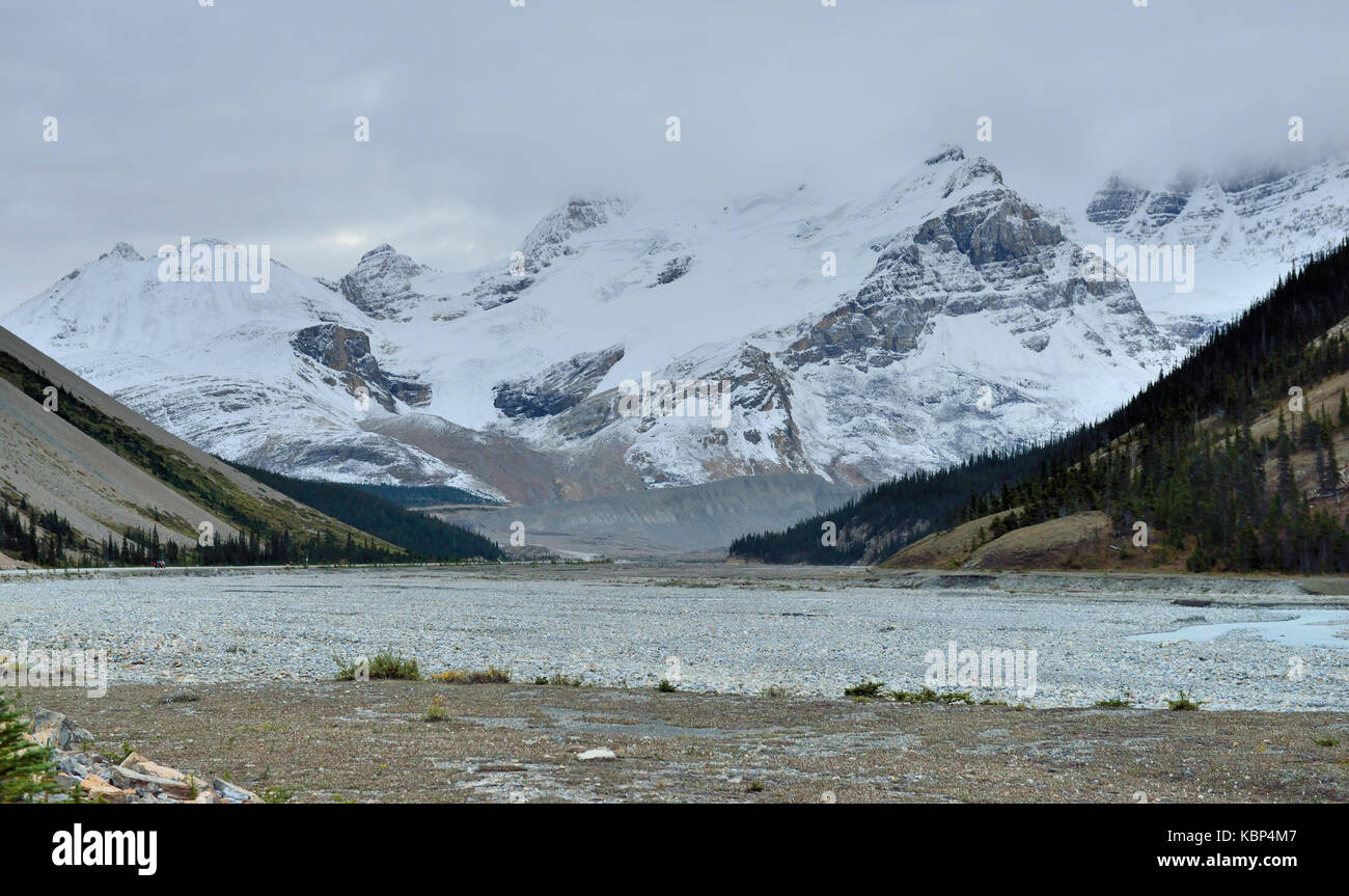 Beautiful high mountains of the Canadian Rockies and an alpine river ...