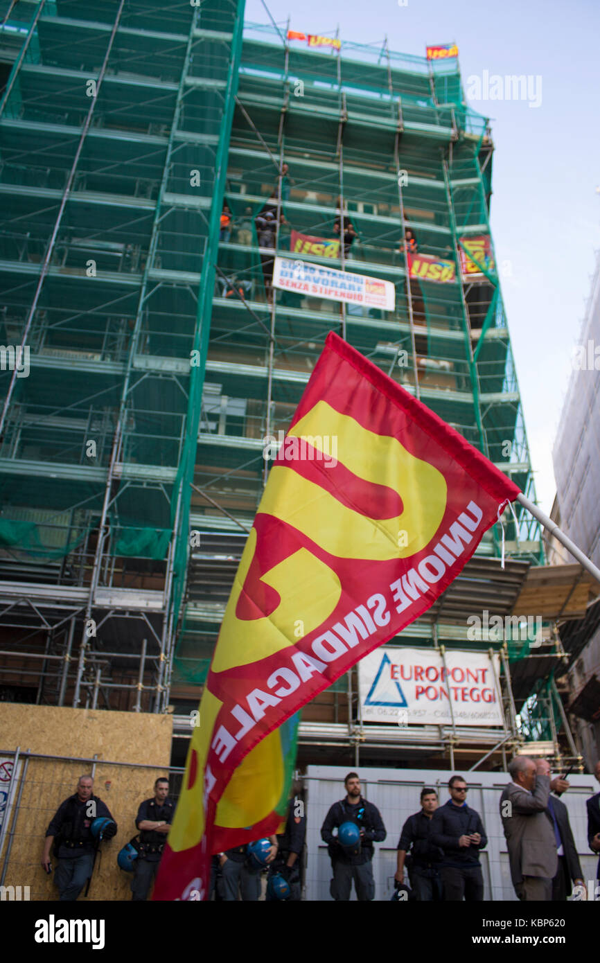 Police station scaffolding hi-res stock photography and images - Alamy