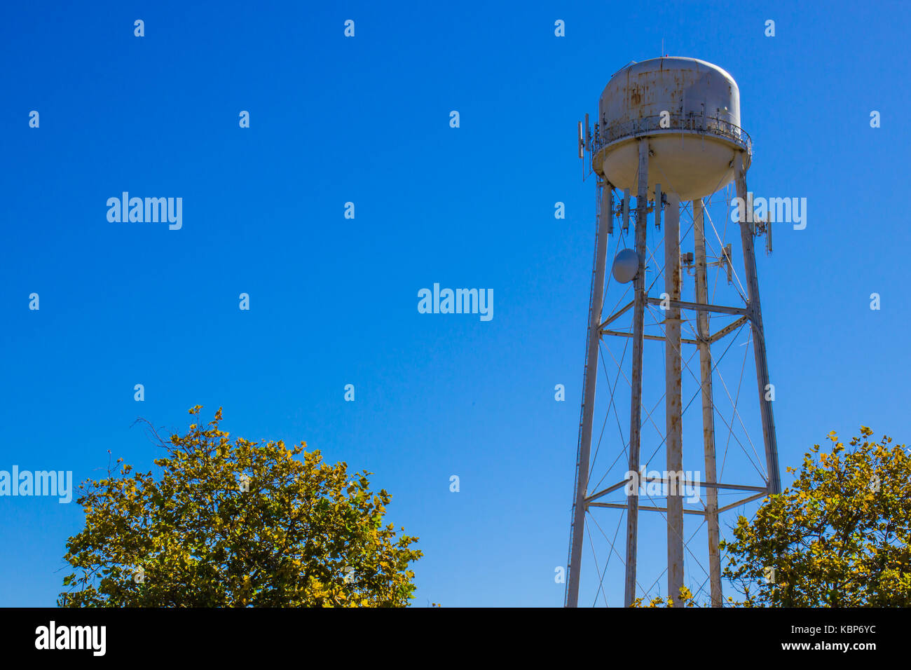 Water tank railing hi-res stock photography and images - Alamy