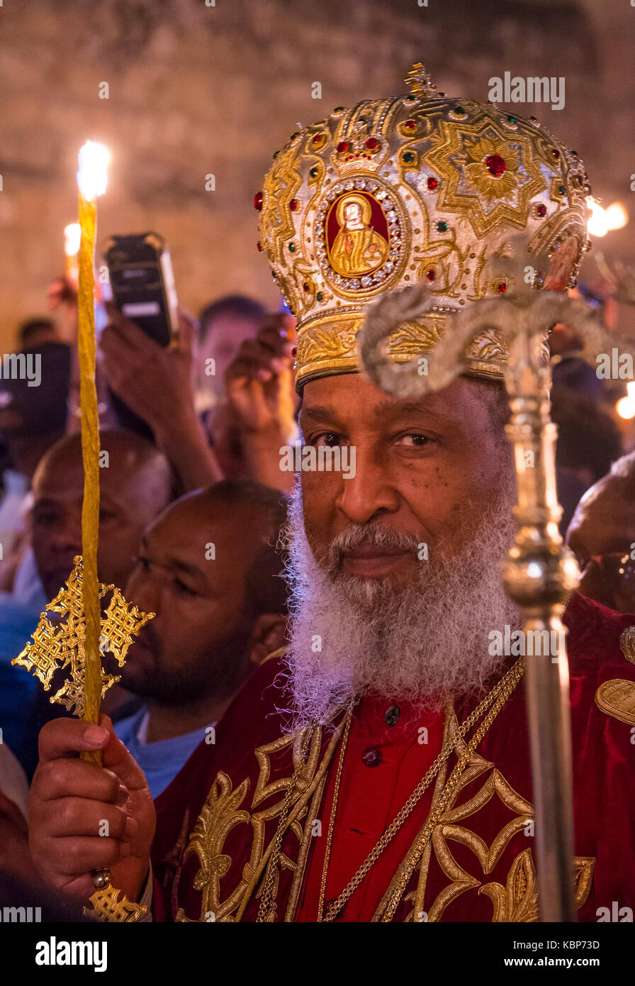 Ethiopian Orthodox pilgrims participates in the Holy fire ceremony at ...