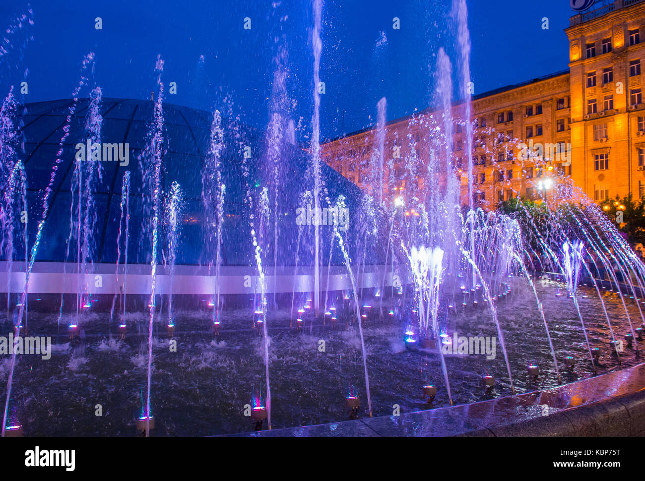 The fountains on Maidan Nezalezhnosti in Kiev Ukraine Stock Photo - Alamy