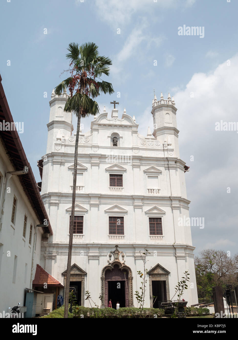 Facade gothic church francis hi-res stock photography and images - Alamy