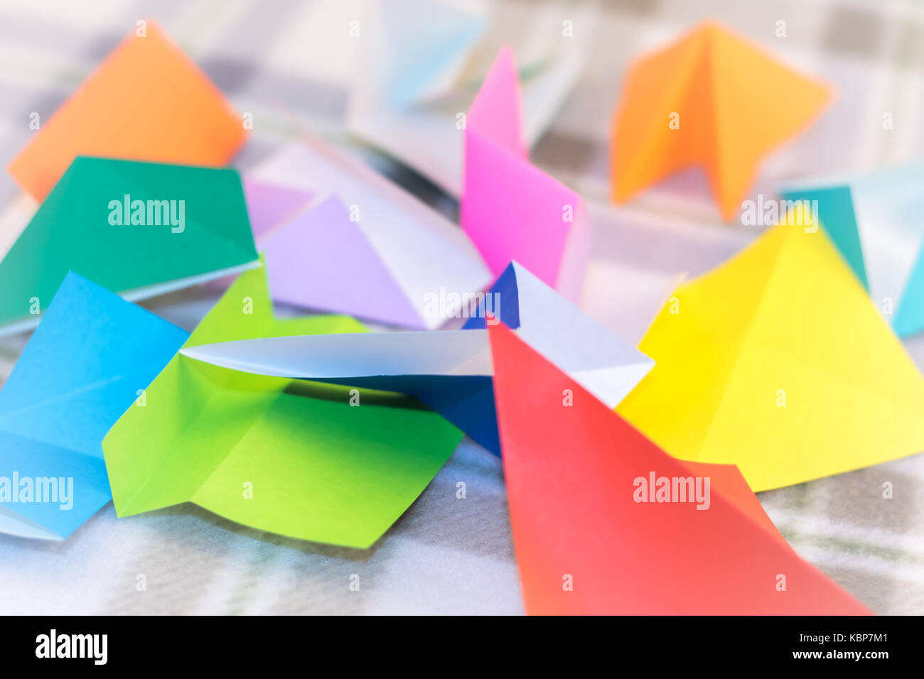 Orange green paper origami hi-res stock photography and images - Alamy