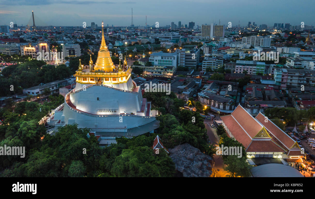 'Golden Mountain ' Wat Saket Ratcha Wora Maha Wihan popular Bangkok tourist attraction ...