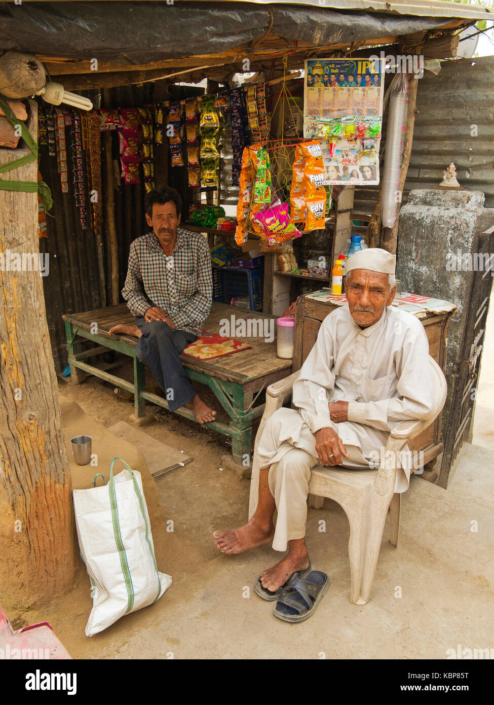 Simple imagery hi-res stock photography and images - Alamy