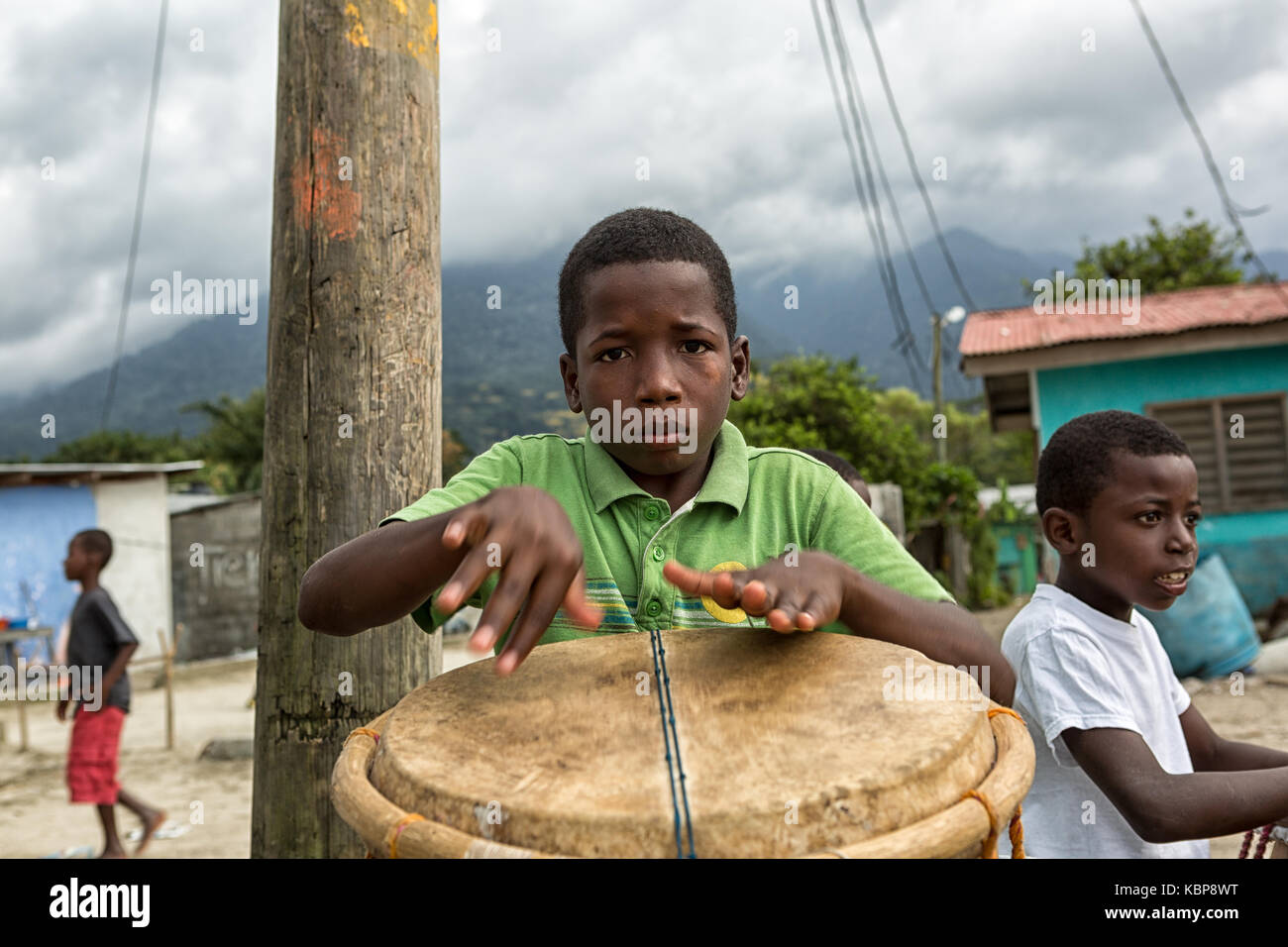 Garifuna drum hi-res stock photography and images - Alamy
