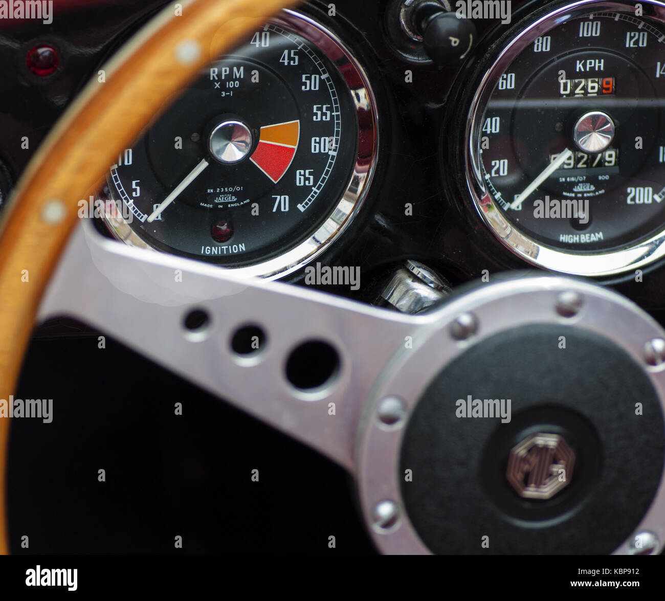 VINTAGE MG dashboard AND wheel Stock Photo - Alamy