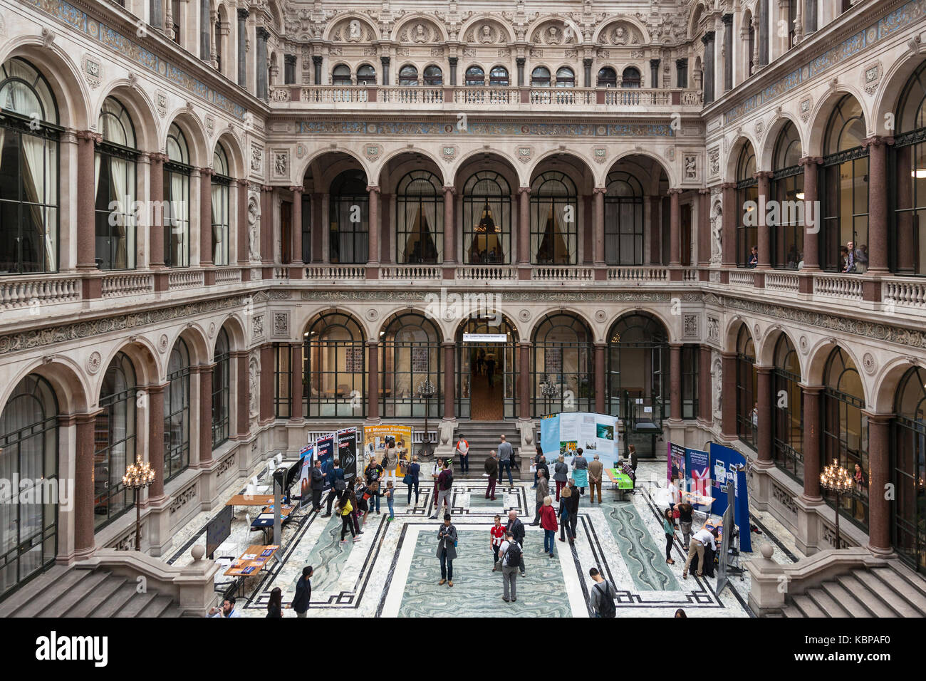 Foreign office interior hi-res stock photography and images - Alamy