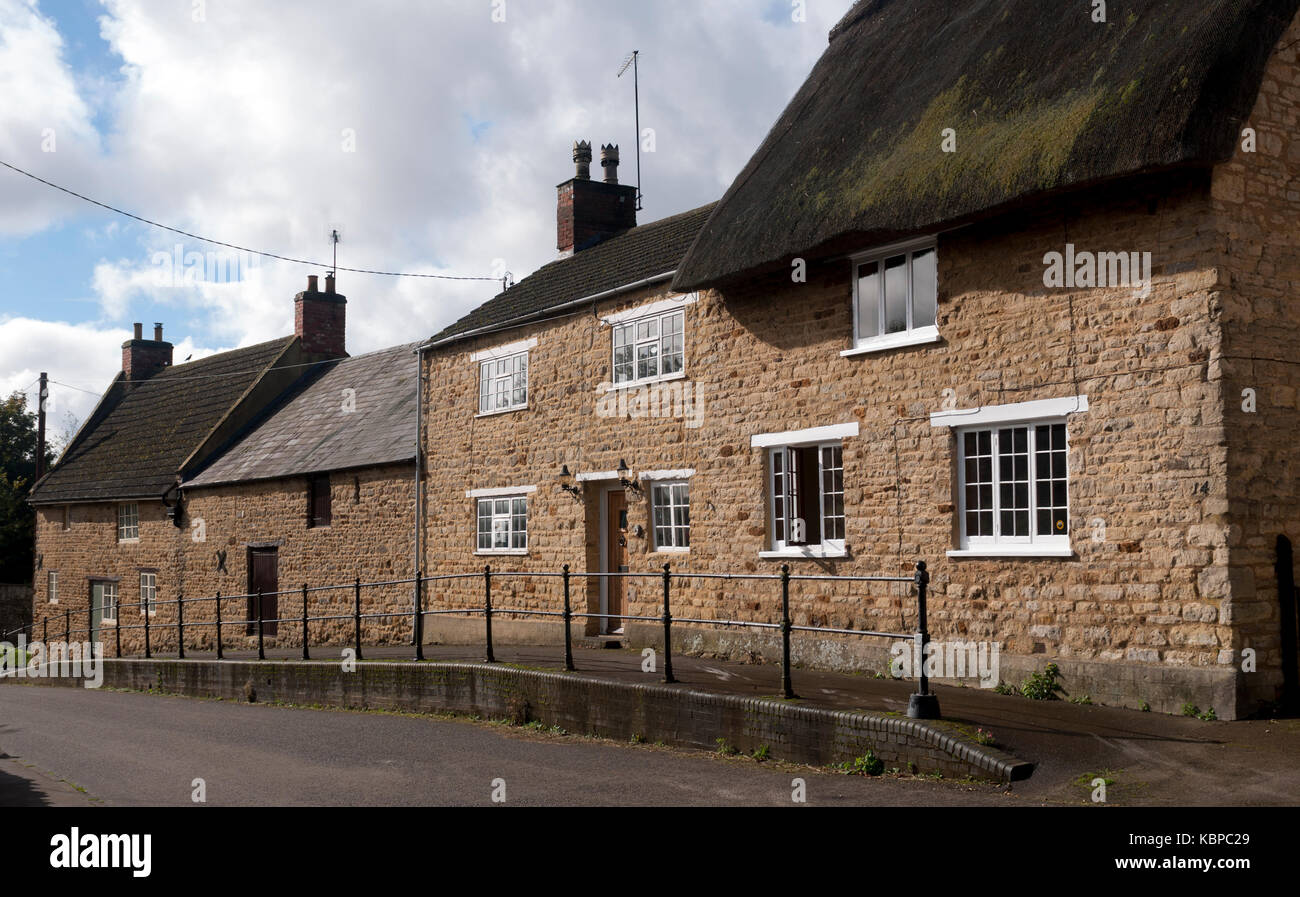 Eastcote hi-res stock photography and images - Alamy