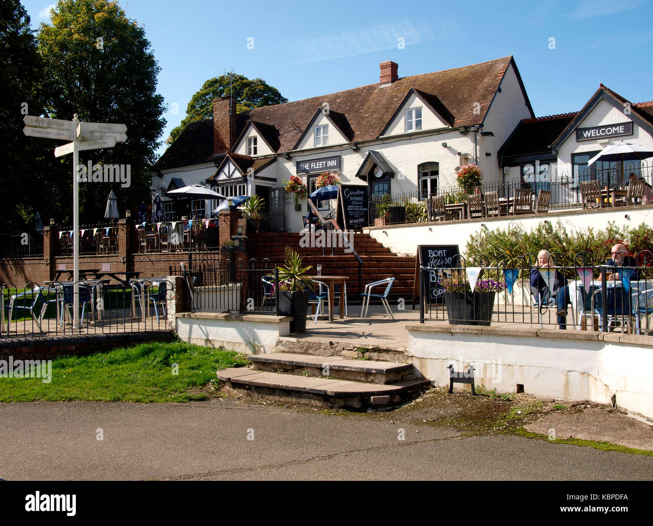 The Fleet Inn on the banks of the River Avon, Twyning, Tewkesbury ...