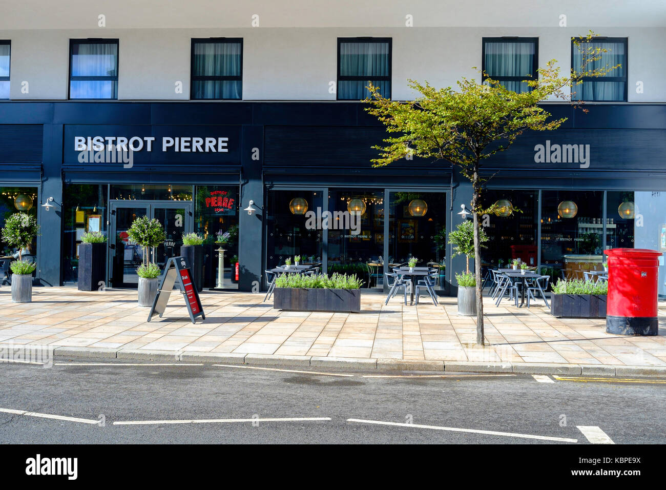 Café Bistro Pierre, a chain operating since 1994, opened opposite the ...