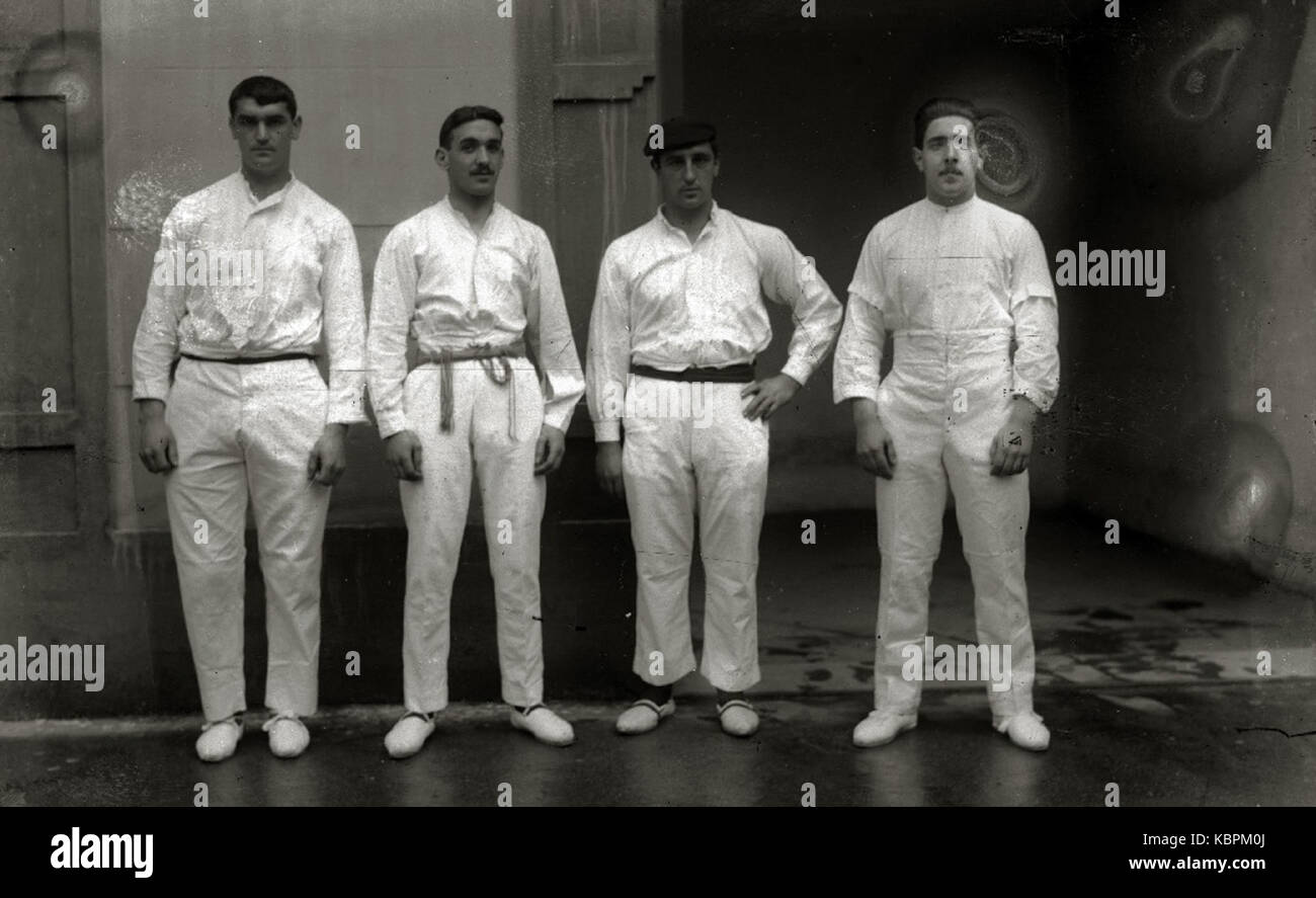 Equipos por parejas del Club Fortuna, los hermanos hernianarras Manolo ...