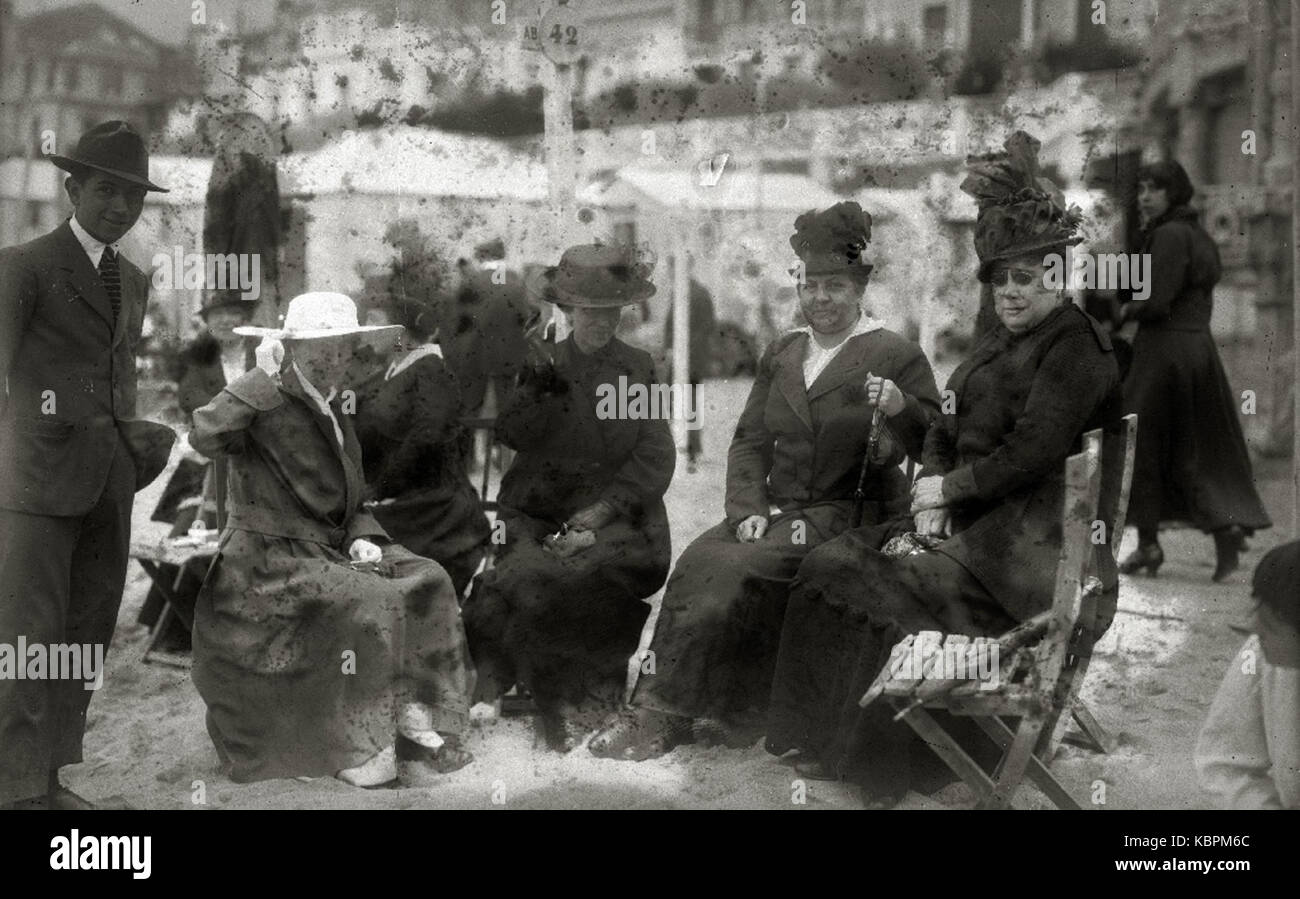 Grupos de fondo hi-res stock photography and images - Alamy