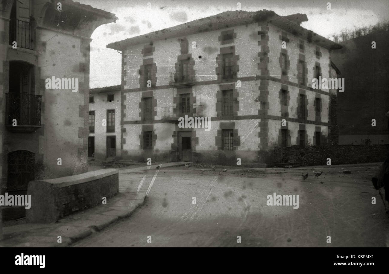 Vista panoramica y rincones de la localidad de Lazkao (3 de 3) Fondo ...