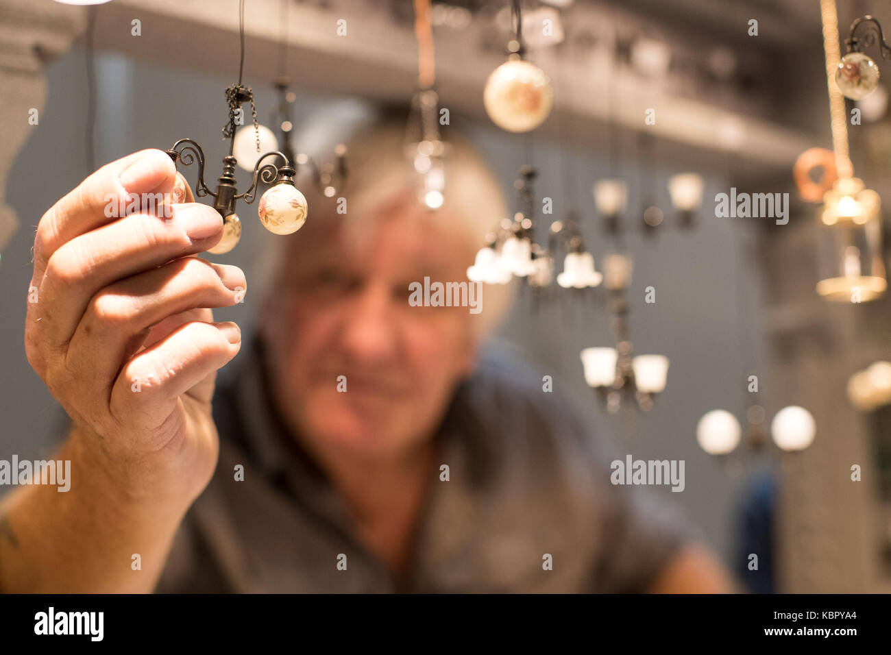 Stand miniatura hi-res stock photography and images - Alamy