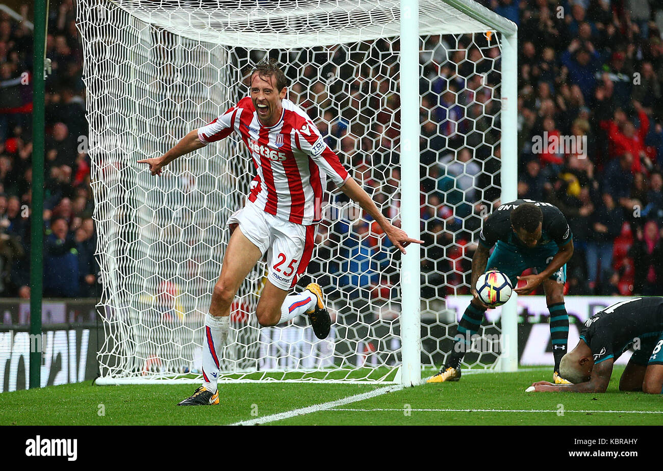 Stoke City's Peter Crouch celebrates scoring his side's second goal ...