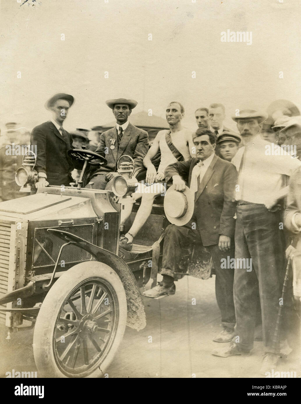 Thomas hicks marathon hi-res stock photography and images - Alamy